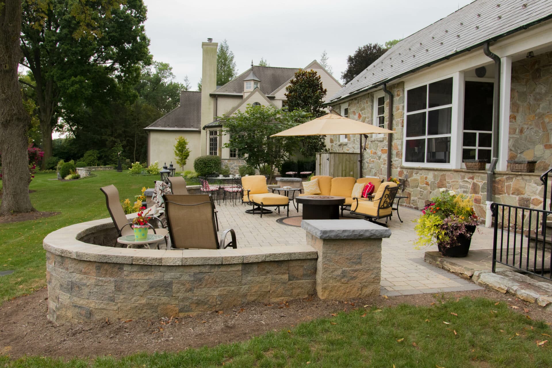 Retaining and Patio Walls - Willow Gates Landscaping